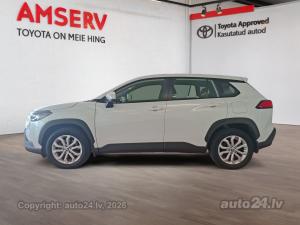 Белый Тойота Corolla Cross 2023 в Вильянди, объемом двигателя 1.80 л и пробегом 124 тыс. км за 24990 €, фото 4 на AUTOMOTO.COM.LV