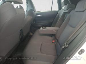 Белый Тойота Corolla Cross 2023 в Вильянди, объемом двигателя 1.80 л и пробегом 124 тыс. км за 24990 €, фото 8 на AUTOMOTO.COM.LV