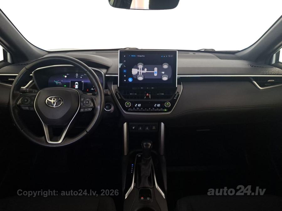 Белый Тойота Corolla Cross 2023 в Вильянди, объемом двигателя 1.80 л и пробегом 124 тыс. км за 24990 €, фото 9 на AUTOMOTO.COM.LV