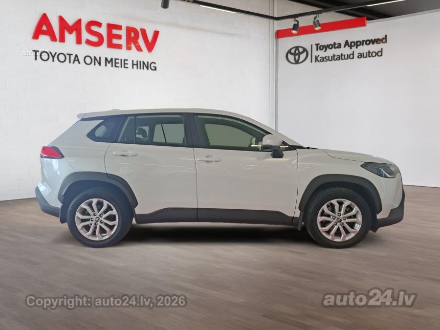 Белый Тойота Corolla Cross 2023 в Вильянди, объемом двигателя 1.80 л и пробегом 124 тыс. км за 24990 €, фото 17 на AUTOMOTO.COM.LV