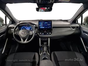 Balts Toyota Corolla Cross 2023 Tallina, ar dzinēja tilpumu 1.80 L un nobraukumu 139 tūkst. km par 24490 €, foto 9 vietnē AUTOMOTO.COM.LV