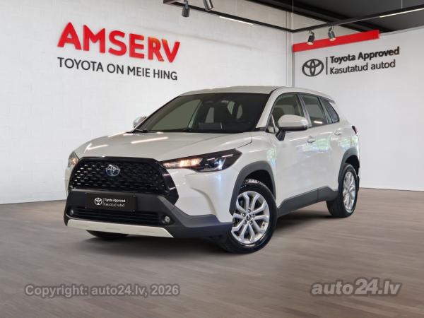Balts Toyota Corolla Cross 2023 Tallina, ar dzinēja tilpumu 1.80 L un nobraukumu 118 tūkst. km par 24990 €, foto 1 vietnē AUTOMOTO.COM.LV