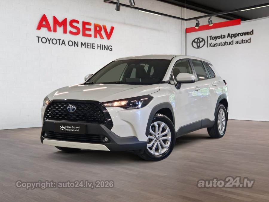 Balts Toyota Corolla Cross 2023 Tallina, ar dzinēja tilpumu 1.80 L un nobraukumu 118 tūkst. km par 24990 €, foto 1 vietnē AUTOMOTO.COM.LV