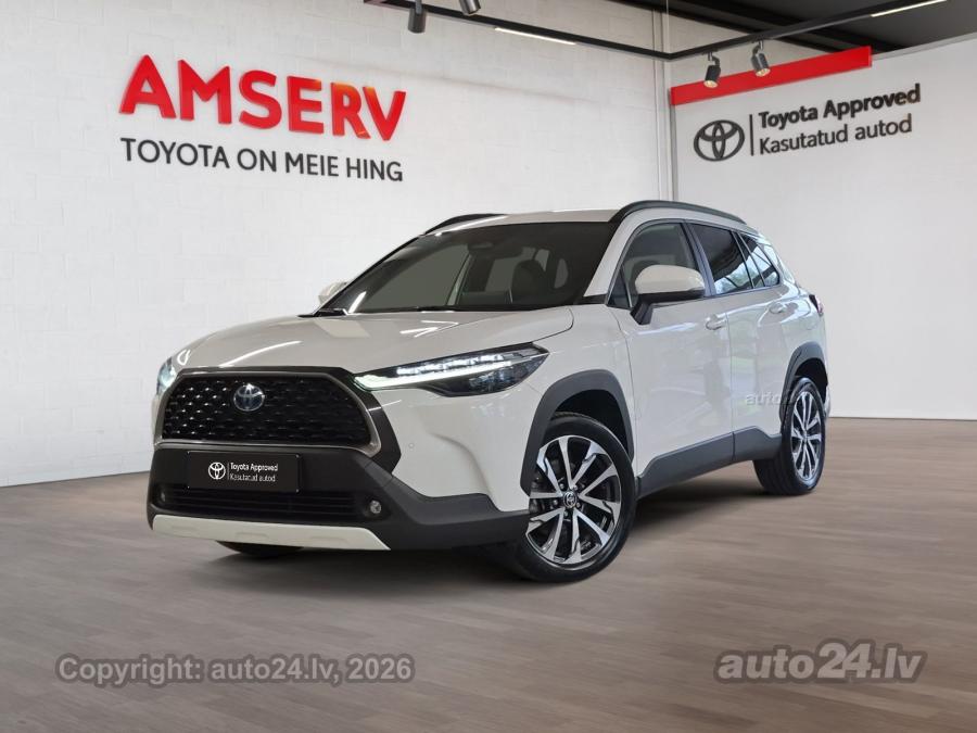 Белый Тойота Corolla Cross 2023 в Таллин, объемом двигателя 1.80 л и пробегом 91 тыс. км за 28490 €, фото 1 на AUTOMOTO.COM.LV