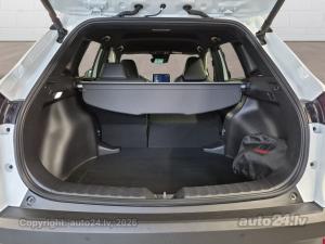 Белый Тойота Corolla Cross 2023 в Таллин, объемом двигателя 1.80 л и пробегом 91 тыс. км за 28490 €, фото 11 на AUTOMOTO.COM.LV