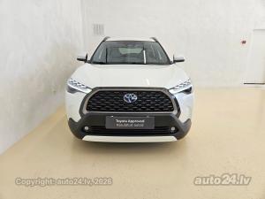 Balts Toyota Corolla Cross 2023 Rakvere, ar dzinēja tilpumu 1.80 L un nobraukumu 34 tūkst. km par 28990 €, foto 5 vietnē AUTOMOTO.COM.LV