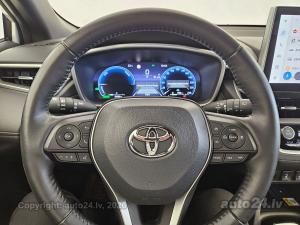Balts Toyota Corolla Cross 2023 Rakvere, ar dzinēja tilpumu 1.80 L un nobraukumu 34 tūkst. km par 28990 €, foto 9 vietnē AUTOMOTO.COM.LV