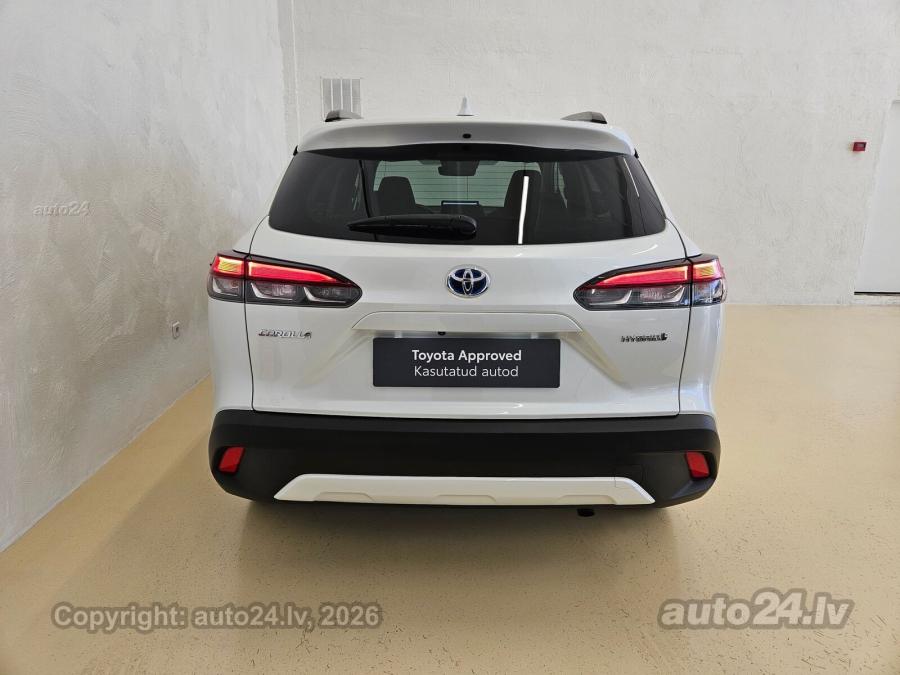 Balts Toyota Corolla Cross 2023 Rakvere, ar dzinēja tilpumu 1.80 L un nobraukumu 34 tūkst. km par 28990 €, foto 15 vietnē AUTOMOTO.COM.LV