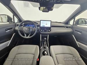 Balts Toyota Corolla Cross 2023 Rakvere, ar dzinēja tilpumu 1.80 L un nobraukumu 34 tūkst. km par 28990 €, foto 17 vietnē AUTOMOTO.COM.LV