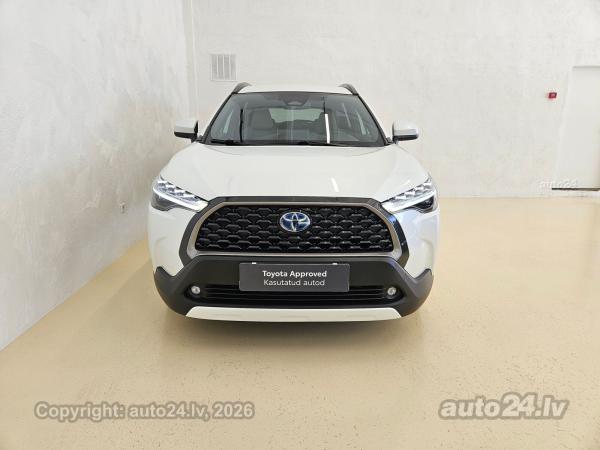 Белый Тойота Corolla Cross 2023 в Раквере, объемом двигателя 1.80 л и пробегом 34 тыс. км за 28990 €, фото 5 на AUTOMOTO.COM.LV