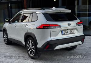 Белый Тойота Corolla Cross 2023 в Таллин, объемом двигателя 1.80 л и пробегом 29 тыс. км за 28500 €, фото 9 на AUTOMOTO.COM.LV