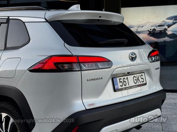 Тойота Corolla Cross 2023 в Таллин на AUTOMOTO.COM.LV Белый Тойота Corolla Cross 2023 в Таллин, объемом двигателя 1.80 л и пробегом 29 тыс. км за 28500 €, фото 10 на AUTOMOTO.COM.LV