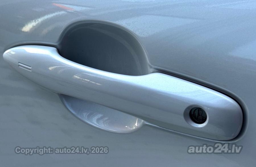 Белый Тойота Corolla Cross 2023 в Таллин, объемом двигателя 1.80 л и пробегом 29 тыс. км за 28500 €, фото 24 на AUTOMOTO.COM.LV