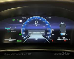 Белый Тойота Corolla Cross 2024 в Таллин, объемом двигателя 1.80 л и пробегом 121 тыс. км за 25990 €, фото 14 на AUTOMOTO.COM.LV