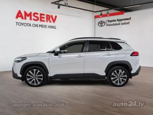Белый Тойота Corolla Cross 2024 в Таллин, объемом двигателя 1.80 л и пробегом 159 тыс. км за 25490 €, фото 4 на AUTOMOTO.COM.LV