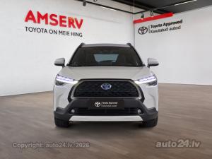 Белый Тойота Corolla Cross 2024 в Таллин, объемом двигателя 1.80 л и пробегом 159 тыс. км за 25490 €, фото 6 на AUTOMOTO.COM.LV