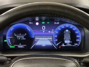 Белый Тойота Corolla Cross 2024 в Таллин, объемом двигателя 1.80 л и пробегом 159 тыс. км за 25490 €, фото 14 на AUTOMOTO.COM.LV