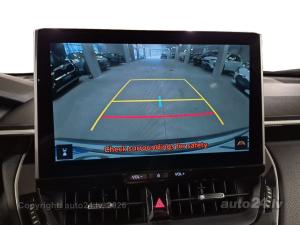 Белый Тойота Corolla Cross 2024 в Таллин, объемом двигателя 1.80 л и пробегом 159 тыс. км за 25490 €, фото 15 на AUTOMOTO.COM.LV