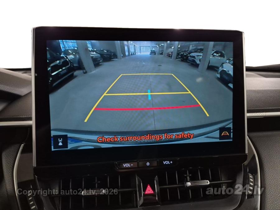 Белый Тойота Corolla Cross 2024 в Таллин, объемом двигателя 1.80 л и пробегом 159 тыс. км за 25490 €, фото 15 на AUTOMOTO.COM.LV