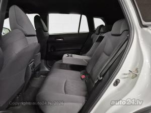 Белый Тойота Corolla Cross 2024 в Таллин, объемом двигателя 1.80 л и пробегом 159 тыс. км за 25490 €, фото 19 на AUTOMOTO.COM.LV