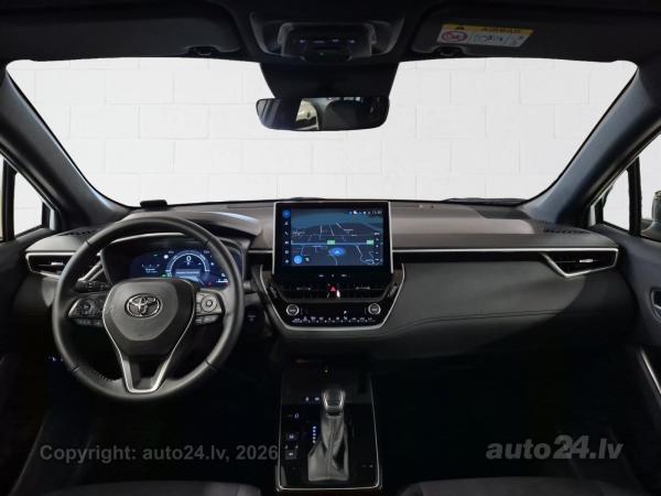 Белый Тойота Corolla Cross 2025 в Таллин, объемом двигателя 1.80 л и пробегом 13 тыс. км за 36990 €, фото 8 на AUTOMOTO.COM.LV