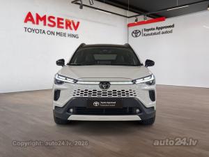 Balts Toyota Corolla Cross 2025 Tallina, ar dzinēja tilpumu 2.00 L un nobraukumu 17 tūkst. km par 40990 €, foto 6 vietnē AUTOMOTO.COM.LV