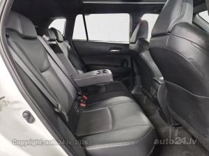 Balts Toyota Corolla Cross 2025 Tallina, ar dzinēja tilpumu 2.00 L un nobraukumu 17 tūkst. km par 40990 €, foto 8 vietnē AUTOMOTO.COM.LV