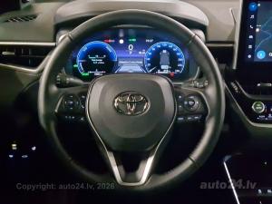 Balts Toyota Corolla Cross 2025 Tallina, ar dzinēja tilpumu 2.00 L un nobraukumu 17 tūkst. km par 40990 €, foto 13 vietnē AUTOMOTO.COM.LV