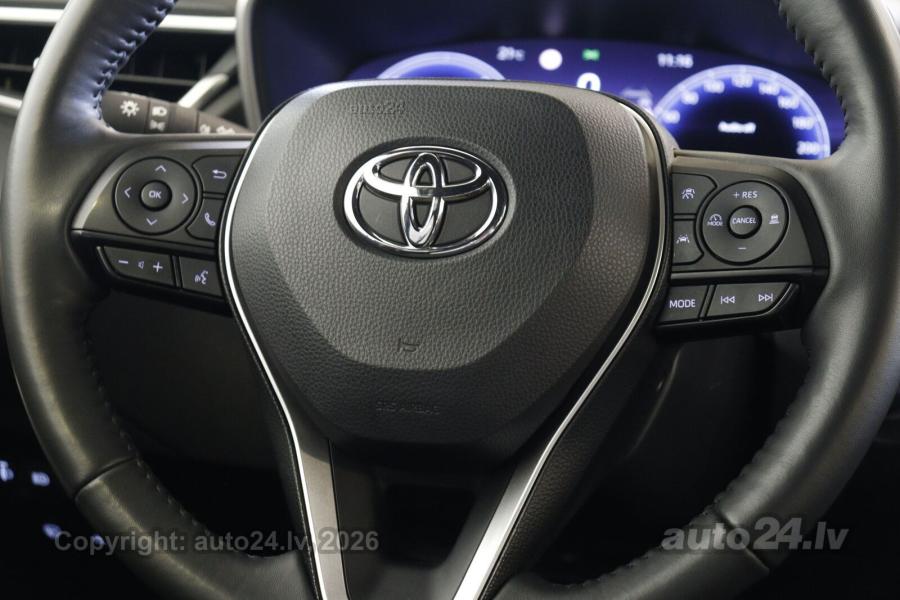Balts Toyota Corolla Cross 2025 Tallina, ar dzinēja tilpumu 1.99 L un nobraukumu 42 tūkst. km par 35300 €, foto 13 vietnē AUTOMOTO.COM.LV