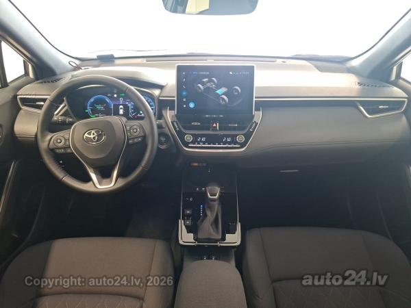 Balts Toyota Corolla Cross 2026 Viljandi, ar dzinēja tilpumu 1.80 L un nobraukumu 6 tūkst. km par 35990 €, foto 8 vietnē AUTOMOTO.COM.LV