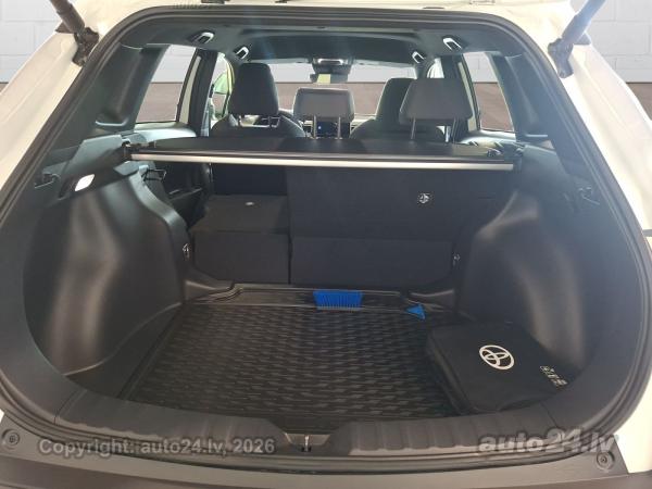 Balts Toyota Corolla Cross 2026 Viljandi, ar dzinēja tilpumu 1.80 L un nobraukumu 6 tūkst. km par 35990 €, foto 10 vietnē AUTOMOTO.COM.LV