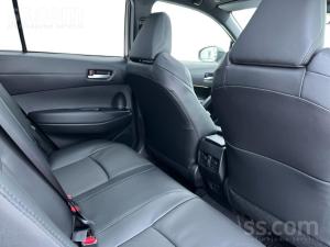 Dzeltens Toyota Corolla Cross 2025 Rīga, ar dzinēja tilpumu 2.00 L un nobraukumu 1000 tūkst. km par 46990 €, foto 8 vietnē AUTOMOTO.COM.LV