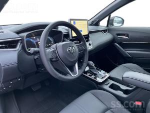 Dzeltens Toyota Corolla Cross 2025 Rīga, ar dzinēja tilpumu 2.00 L un nobraukumu 1000 tūkst. km par 46990 €, foto 12 vietnē AUTOMOTO.COM.LV
