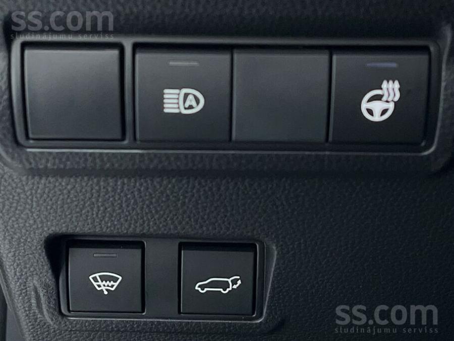 Dzeltens Toyota Corolla Cross 2025 Rīga, ar dzinēja tilpumu 2.00 L un nobraukumu 1000 tūkst. km par 46990 €, foto 22 vietnē AUTOMOTO.COM.LV