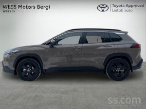 Dzeltens Toyota Corolla Cross 2025 Rīga, ar dzinēja tilpumu 2.00 L un nobraukumu 1000 tūkst. km par 46990 €, foto 4 vietnē AUTOMOTO.COM.LV