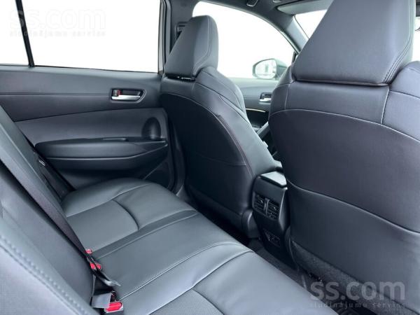 Желтый Тойота Corolla Cross 2025 в Рига, объемом двигателя 2.00 л и пробегом 1000 тыс. км за 46990 €, фото 7 на AUTOMOTO.COM.LV