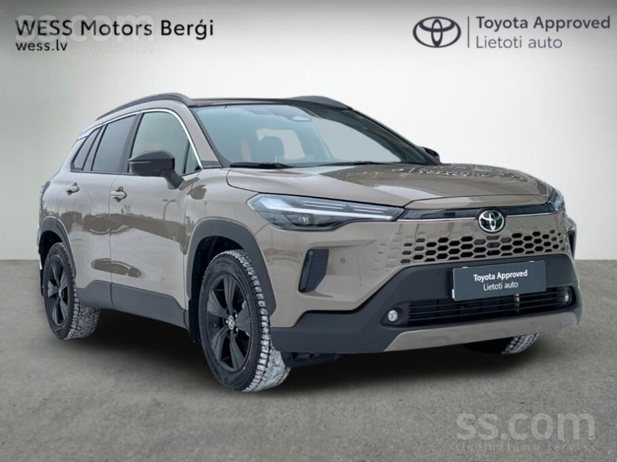 Dzeltens Toyota Corolla Cross 2025 Rīga, ar dzinēja tilpumu 2.00 L un nobraukumu 1000 tūkst. km par 46990 €, foto 29 vietnē AUTOMOTO.COM.LV