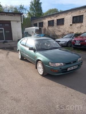 Zaļš Toyota Corolla 1996 Rīga, ar dzinēja tilpumu 1.60 L un nobraukumu 220 tūkst. km par 1600 €, foto 5 vietnē AUTOMOTO.COM.LV