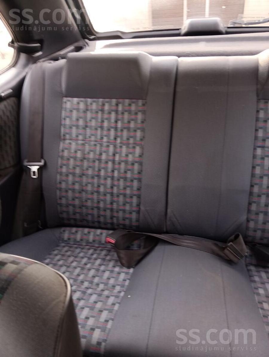 Zaļš Toyota Corolla 1996 Rīga, ar dzinēja tilpumu 1.60 L un nobraukumu 220 tūkst. km par 1600 €, foto 7 vietnē AUTOMOTO.COM.LV