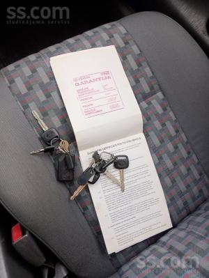 Zaļš Toyota Corolla 1996 Rīga, ar dzinēja tilpumu 1.60 L un nobraukumu 220 tūkst. km par 1600 €, foto 10 vietnē AUTOMOTO.COM.LV