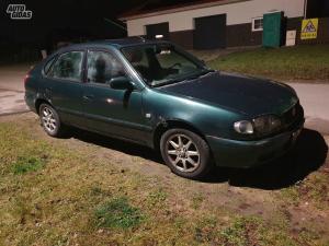 Green Toyota Corolla 2000 in Vilnius, with an engine capacity of 1.60 L and mileage of 261 thousand km for 999 €, photo 14 on AUTOMOTO.COM.LV