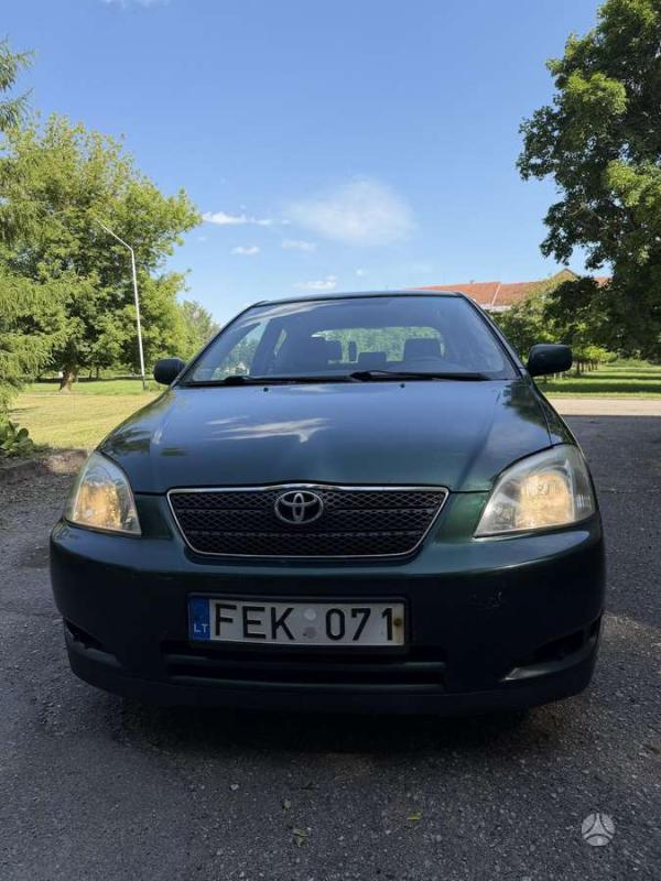 Zaļš Toyota Corolla 2002 Radviliškis, ar dzinēja tilpumu 2.00 L un nobraukumu 437 tūkst. km par 1000 €, foto 5 vietnē AUTOMOTO.COM.LV