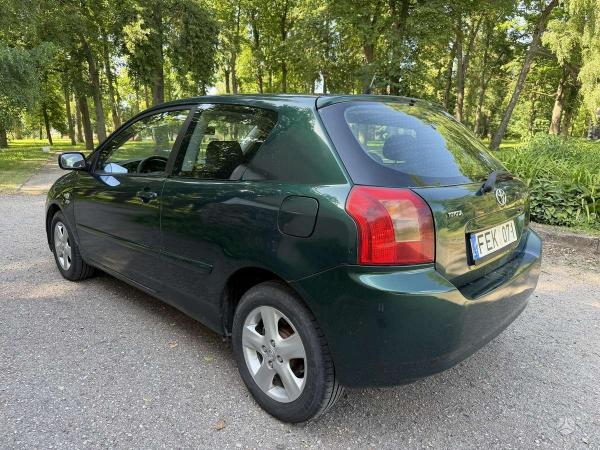 Green Toyota Corolla 2002 in Radviliskis, with an engine capacity of 2.00 L and mileage of 437 thousand km for 1000 €, photo 4 on AUTOMOTO.COM.LV