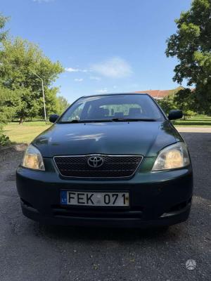 Green Toyota Corolla 2002 in Radviliskis, with an engine capacity of 2.00 L and mileage of 437 thousand km for 1000 €, photo 6 on AUTOMOTO.COM.LV