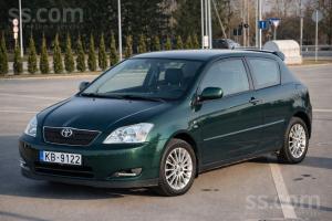 Zaļš Toyota Corolla 2004 Rīga, ar dzinēja tilpumu 2.00 L un nobraukumu 276 tūkst. km par 1600 €, foto 3 vietnē AUTOMOTO.COM.LV