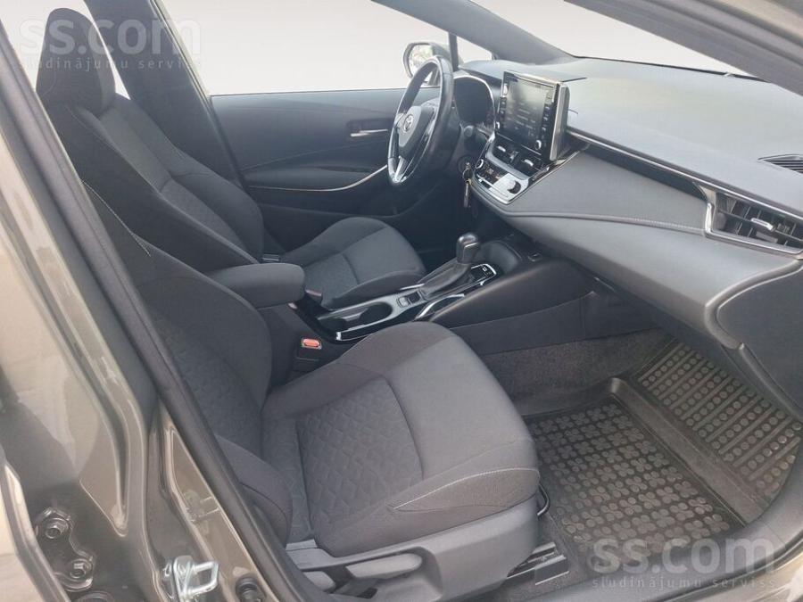 Zaļš Toyota Corolla 2019 Rīga, ar dzinēja tilpumu 1.20 L un nobraukumu 75 tūkst. km par 14500 €, foto 12 vietnē AUTOMOTO.COM.LV