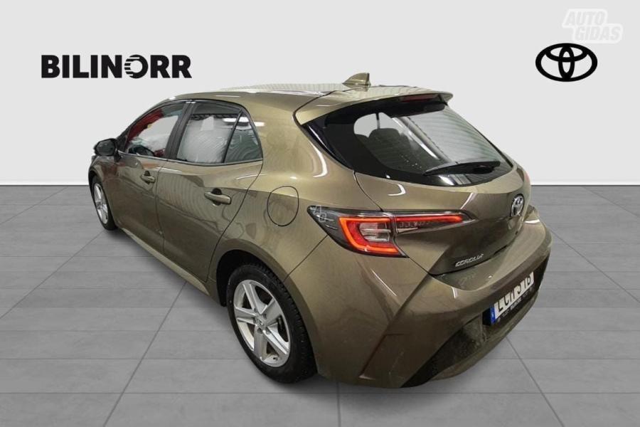 Zaļš Toyota Corolla 2021 Kauņa, ar dzinēja tilpumu 0.00 L un nobraukumu 44 tūkst. km par 24393 €, foto 3 vietnē AUTOMOTO.COM.LV