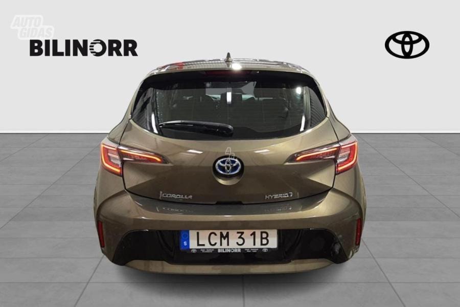 Zaļš Toyota Corolla 2021 Kauņa, ar dzinēja tilpumu 0.00 L un nobraukumu 44 tūkst. km par 24393 €, foto 4 vietnē AUTOMOTO.COM.LV