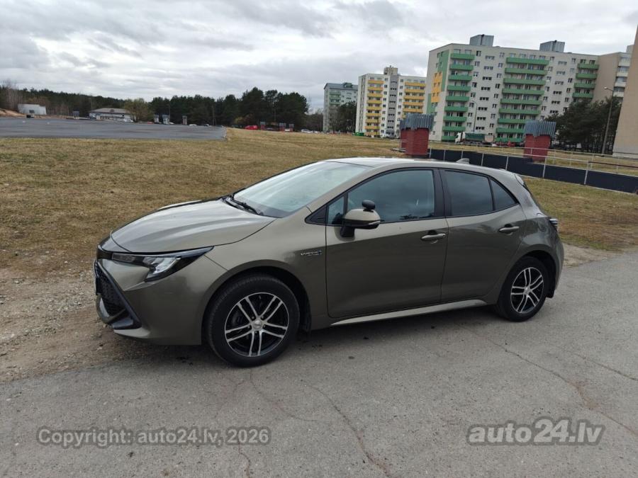 Zaļš Toyota Corolla 2021 Tallina, ar dzinēja tilpumu 1.80 L un nobraukumu 33 tūkst. km par 21000 €, foto 3 vietnē AUTOMOTO.COM.LV