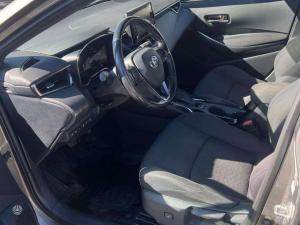 Green Toyota Corolla 2022 in Vilnius, with an engine capacity of 1.80 L and mileage of 166 thousand km for 15500 €, photo 5 on AUTOMOTO.COM.LV